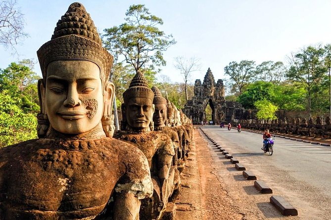 Private one-day tuktuk 'small tour' of the oldest Angkor temples - Authentic Experiences and Hidden Treasures