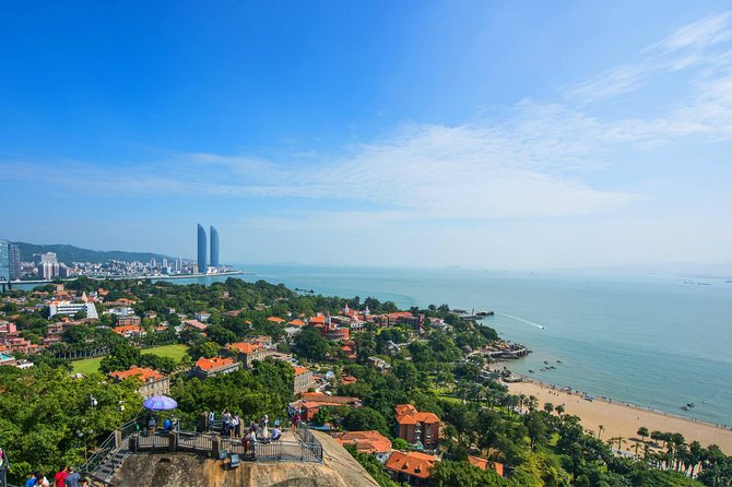 Private One Day Xiamen And Gulangyu Highlight Tour Including Lunch - The Lunch Break: Authentic Seafood in a Local Favorite