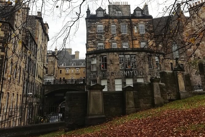 Private One Hour Harry Potter Walking Tour - Entertaining Commentary on Characters and Rowlings Life