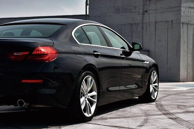 Private One-way Transfer Harry Reid Airport To Las Vegas - FAQ
