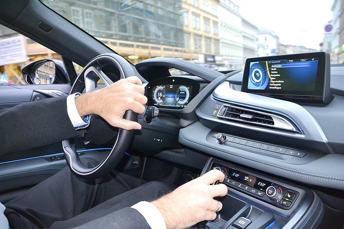 Private One-Way Transfer to OR from Madrid Airport with private pick up - Pricing and Value