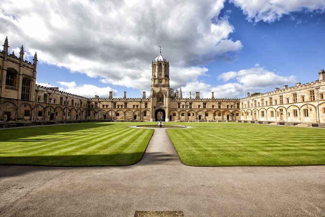 Private | Oxford Uni Walking Tour W/Opt New College Entry - Crossing the Bridge of Sighs