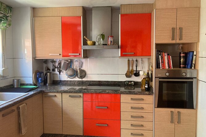 Private Paella and Tapas Cooking Class in a Local Chefs Home - Logistical Details and Accessibility