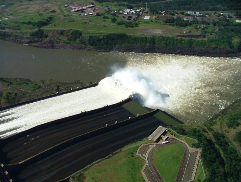 PRIVATE-Panoramic visit to the Itaipu Hydroelectric Station. - Exploring the Itaipu Hydroelectric Station