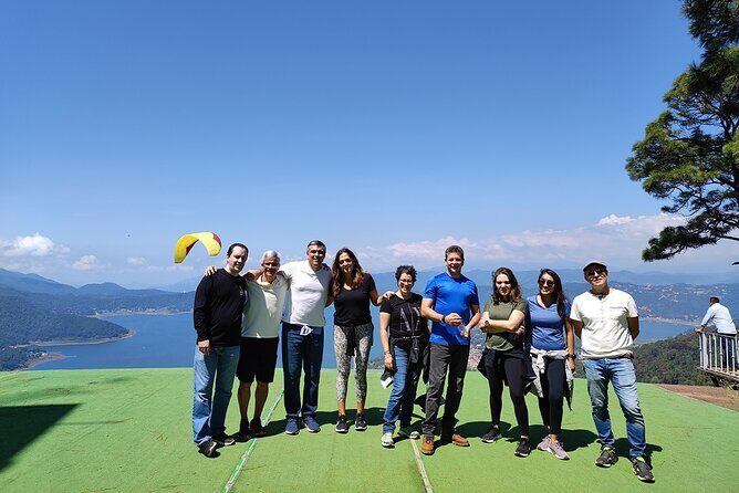 Private Paragliding Flight in Valle de Bravo with Instructor - Who Would Love This Tour?