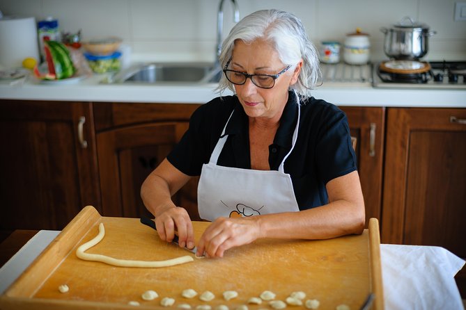 Private Pasta & Tiramisu Class at a Cesarina's home with tasting in Ostuni - Key Points