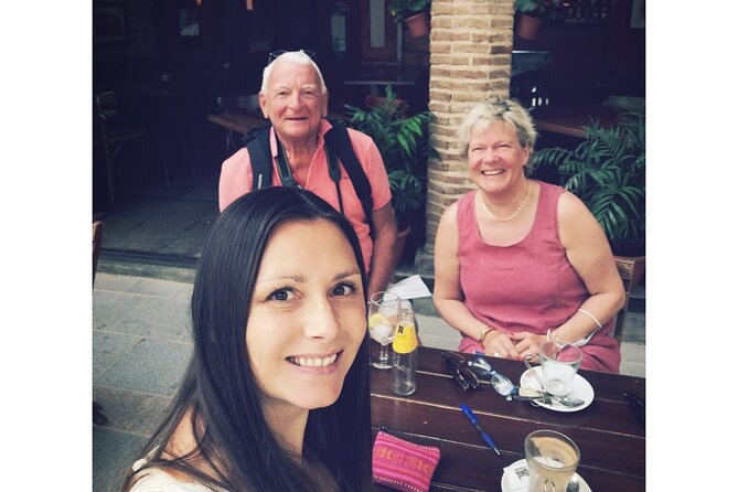 Private Personalized Seville Street Tour of 2.5 Hours - Stroll Through the Charming Casco Antiguo