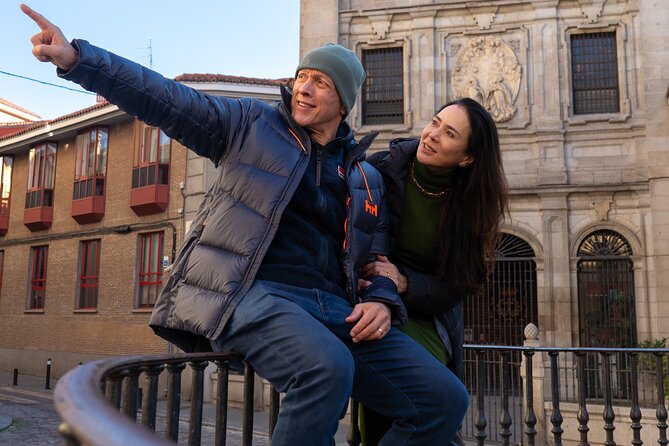 Private Photo Session Tour for Couples in Madrid - Accessibility and Participation