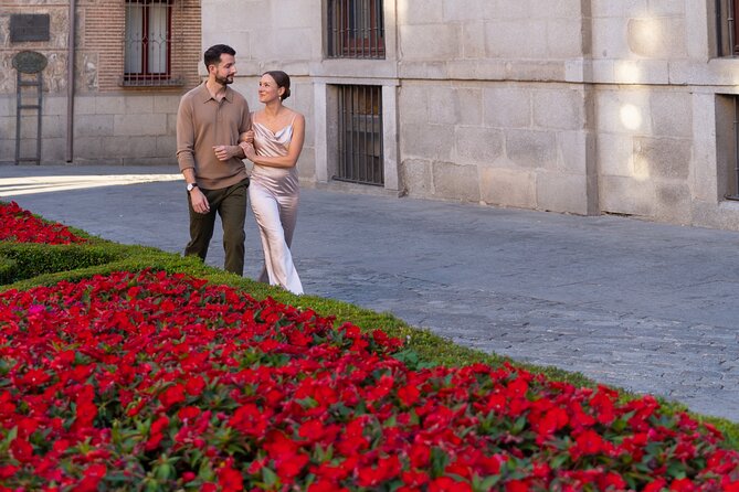 Private Photo Session Tour for Couples in Madrid - Booking Information