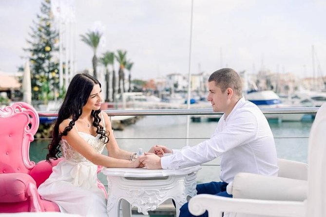 Private Photo Session with a Local Photographer in Albufeira - Key Points