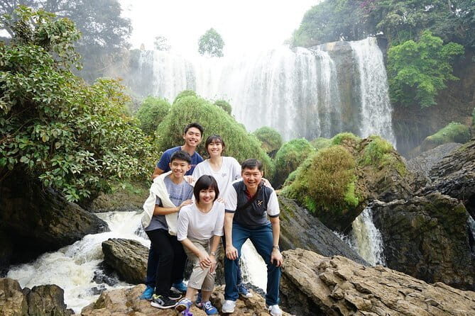 Private Photo Session with a Local Photographer in Da Lat - Authenticity and Professionalism
