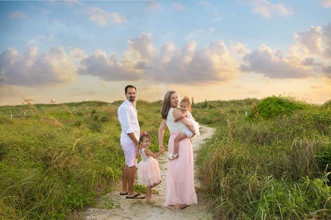 Private Photo Session with a Local Photographer in Miami - Who Should Book This?