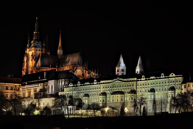 Private Photography Tour of Prague by Night - Guided Experience and Insights