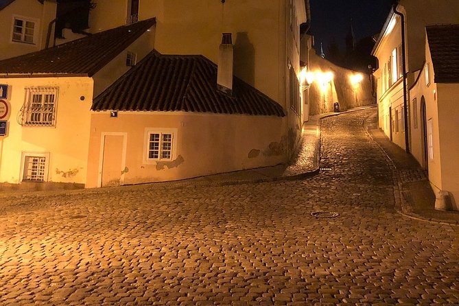 Private Photography Tour of Prague by Night - Mastering Night Photography Techniques