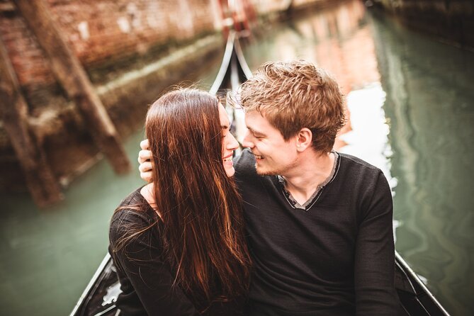 Private Photoshoot on Personal Gondola in Venice - Optimizing the Photoshoot Experience