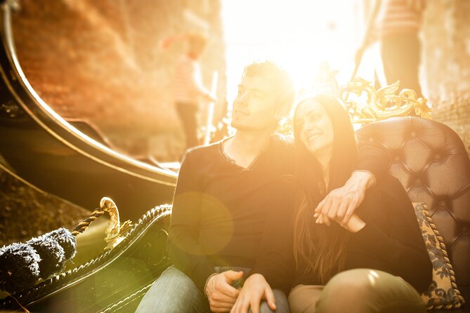 Private Photoshoot on Personal Gondola in Venice - Host Responsiveness and Customer Service