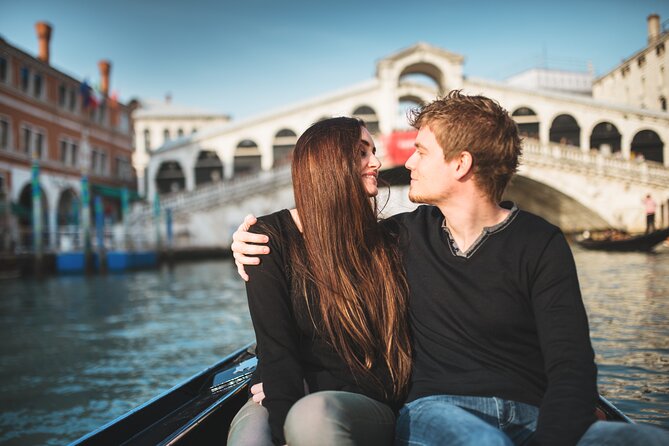 Private Photoshoot on Personal Gondola in Venice - Frequently Asked Questions