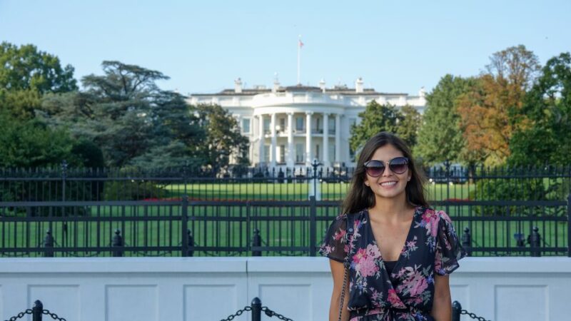 Private Photoshoot Outside the White House & Supreme Court - Key Points