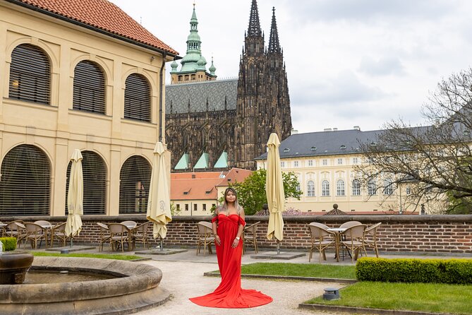 Private Photoshoot Tour in Prague - Accessibility and Additional Info
