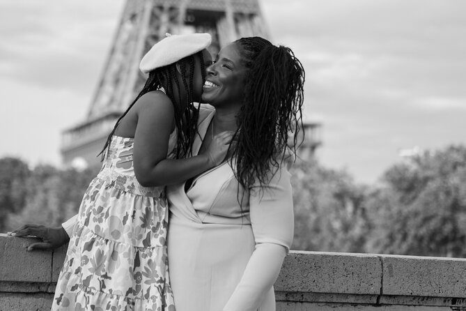 Private Photoshoot With the Iconic Eiffel Tower in Paris - Experience Inclusions and Exclusions