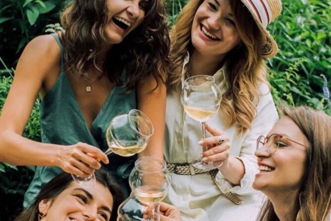 Private Pineapple Wine tasting and tour - A Closer Look at the Pineapple and Wine Tour in São Miguel