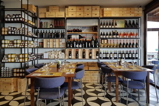 Private Pompeii, Horse Riding & Lunch Tour w/ Pick up included - FAQs