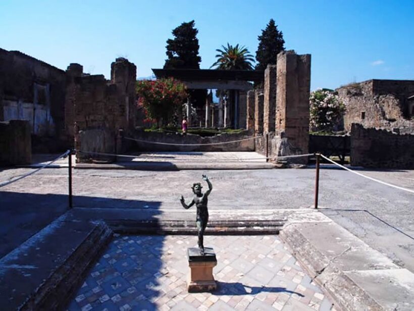 Private Pompeii Tour and Archaeological Museum of Naples - Key Points