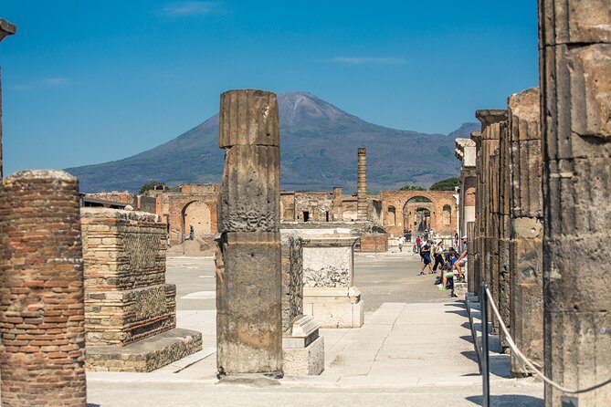 Private Pompeii Tour with Guide & Transfer included - FAQ