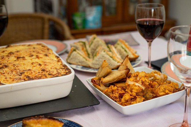 Private Portuguese Home Dining Experience With a Local, Paula - Accessibility and Participation