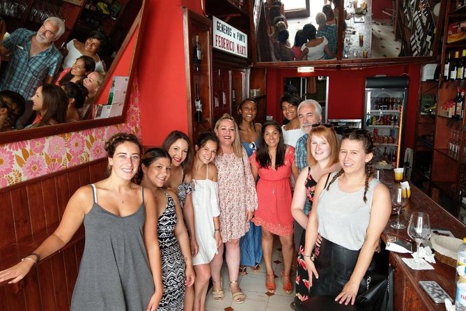 Private Premium Wine Tasting With Snacks in Valencias Old Town - Meeting Location and Logistics