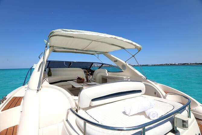 Private Premium Yacht 46FT Rental in Cancún - Pricing and Value
