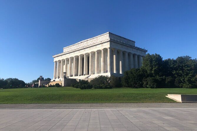 Private Presidential Memorials Luxury Vehicle Experience - What This Tour Means for You