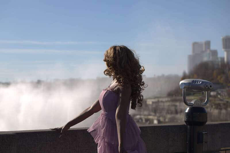 Private Professional Photo Shoot in Niagara Falls - What to Expect from Your Niagara Falls Photo Shoot