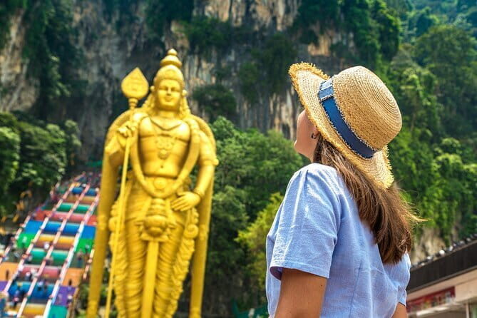 Private Professional Photoshoot at Batu Caves Kuala Lumpur - Who Will Benefit Most from This Experience?