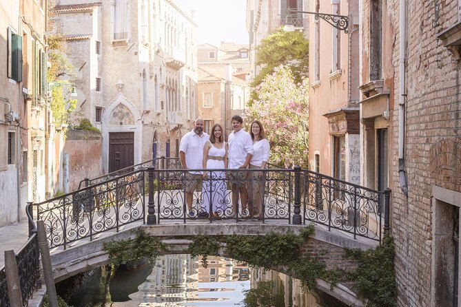 Private Professional Photoshoot Tour in Venice - Personalized Photoshoot With a Local Photographer