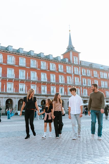 Private Professional Vacation Photoshoot in Madrid - The Itinerary and Landmarks