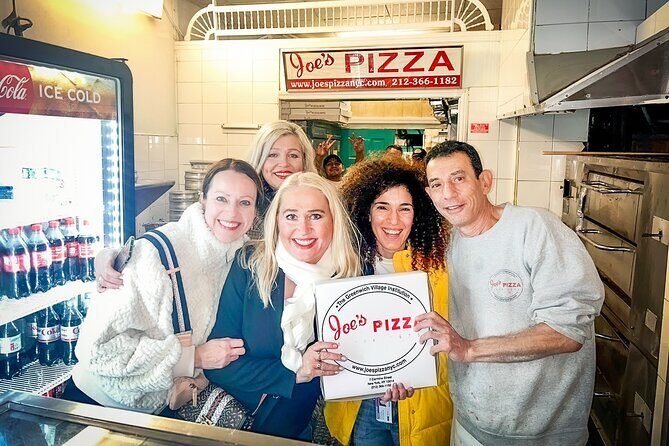 Private Pub Crawl with a Local - A Fun and Authentic Night Out in NYC: Private Pub Crawl with a Local