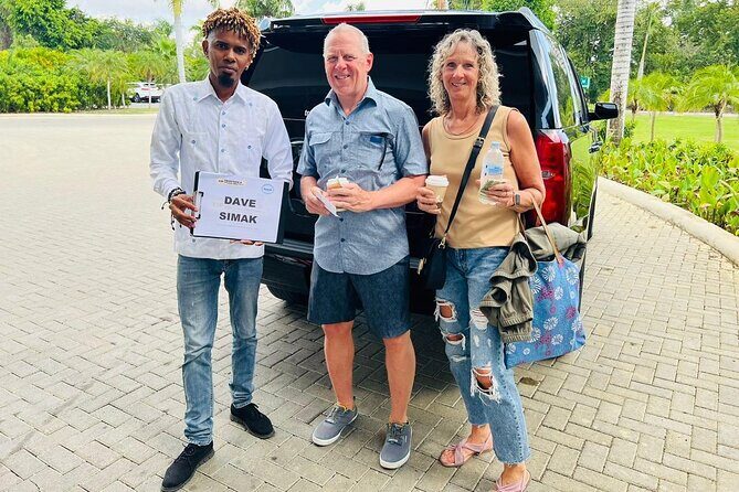 Private Punta Cana Airport Service - Exploring the Private Punta Cana Airport Service: Authenticity, Convenience, and Local Charm