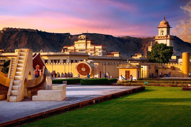 Private Rajasthan Tour with Taj Mahal (7 Nights - 8 days) - Day 2: The Taj Mahal and En Route to Jaipur