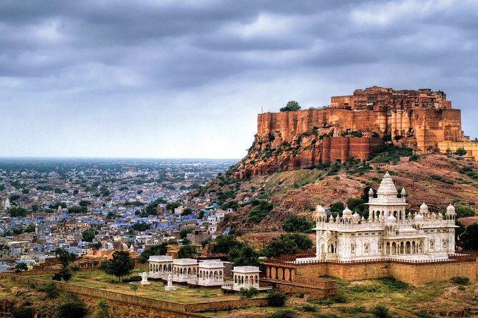 Private Rajasthan Tour with Taj Mahal (7 Nights - 8 days) - Day 5: From Jodhpur to Udaipur — The City of Lakes