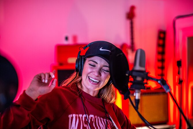 Private Recording Studio Experience in Downtown Nashville - Capturing the Musical Moment