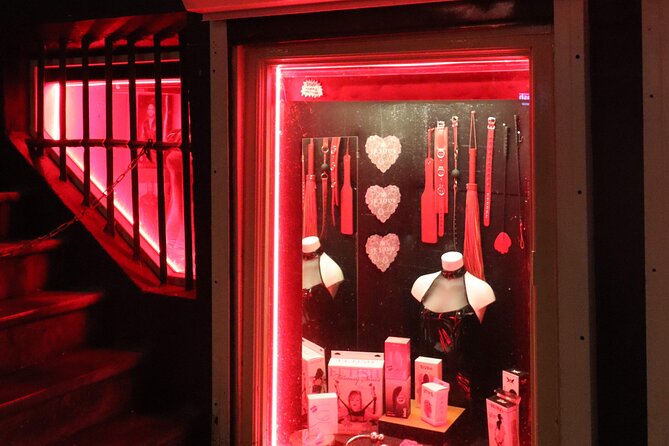 Private red light district & coffeeshop tour with a local - FAQ