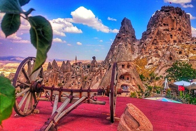 Private Red Tour With Professional Tour Guide + Car - Review Summary