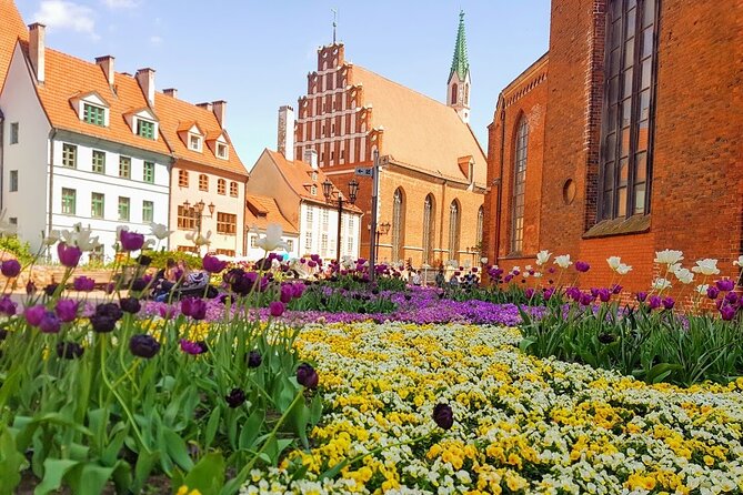 Private Riga Old Town Walking Tour - Traveler Feedback and Highlights