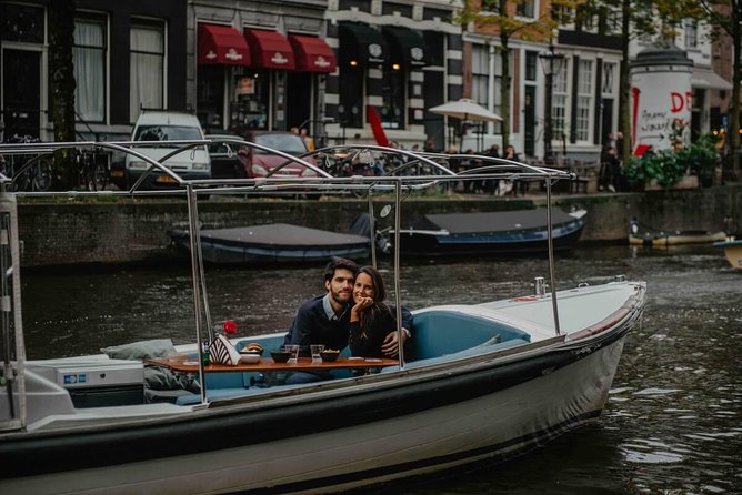 Private Romantic Canal Cruise Amsterdam With Bubbly and Snacks - Meeting and Pickup Details