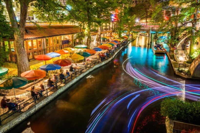 Private Romantic Tour: Enchanting San Antonio - A Closely Guided Peek into San Antonios Romantic Heart