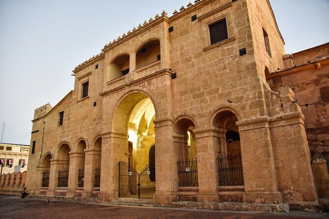 Private Romantic Tour: Tales of Santo Domingo - A Private Tour with a Personal Touch