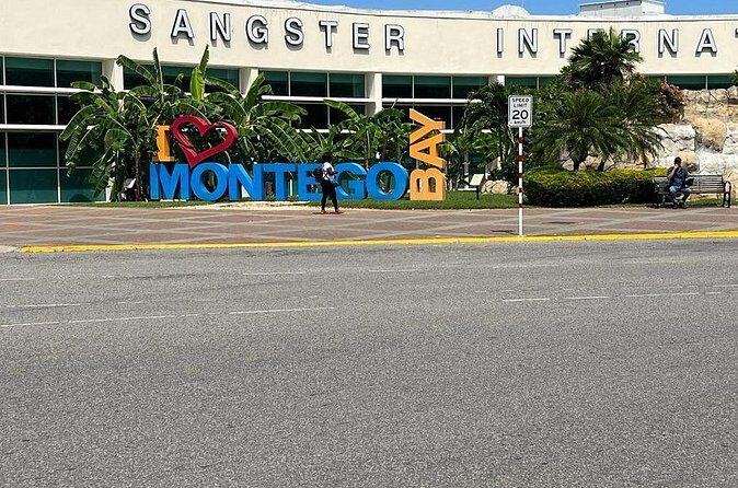 Private Round Trip from Sangster International Airport to Negril - Who Will Appreciate This Service?