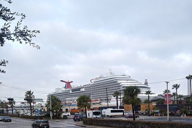 Private Round Trip SUV Transfer Houston - Galveston Cruise Travel - FAQ