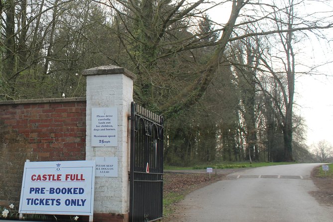 Private Round Trip Transfer : Heathrow or London to Highclere Castle - Customer Experiences and Reviews